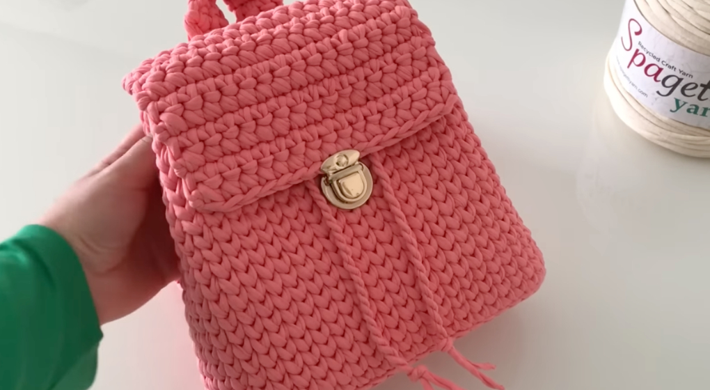Crochet Pretty Easy Backpack - ilove-crochet