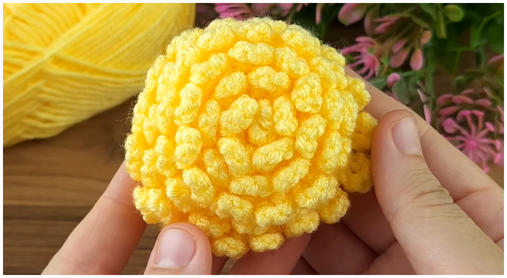 Easy Tunisian Roses Crochet Pattern - ilove-crochet